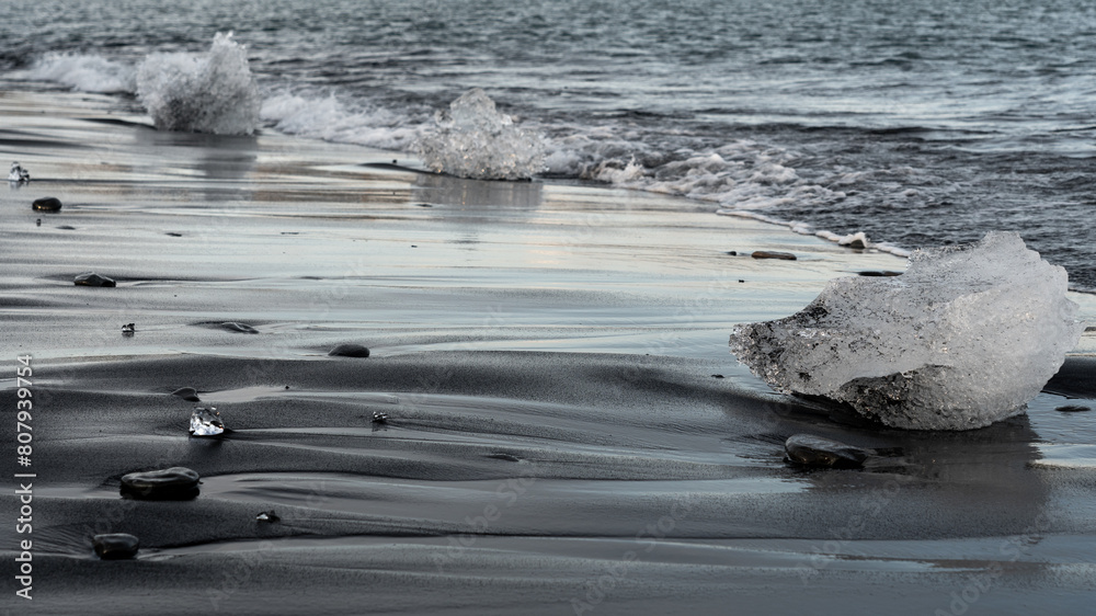 Diamond Beach in Iceland. Black sand beach with iceberg fragments ...