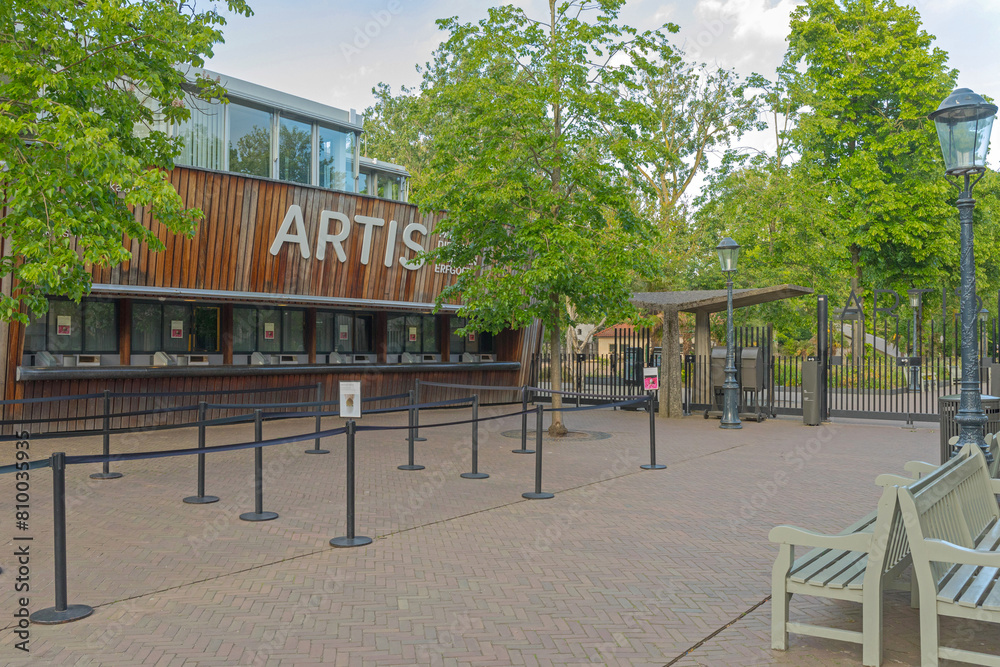 Entrance to Artis Zoo Park in Amsterdam Netherlands の Stock フォト | Adobe ...