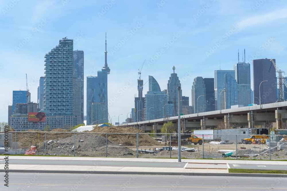 Стоковое фото «City of Toronto skyline from Cherry Street with ...