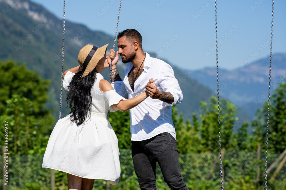 Romantic Kiss Couple Kiss On Nature Kissing Couples Carefree Couples
