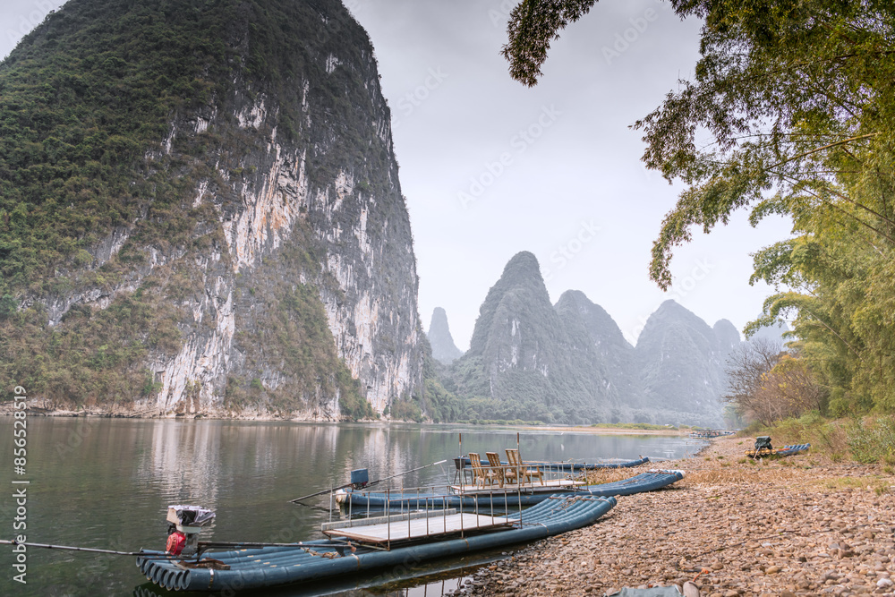 Photo Stock Beautiful Li river bamboo side Karst mountain landscape in ...