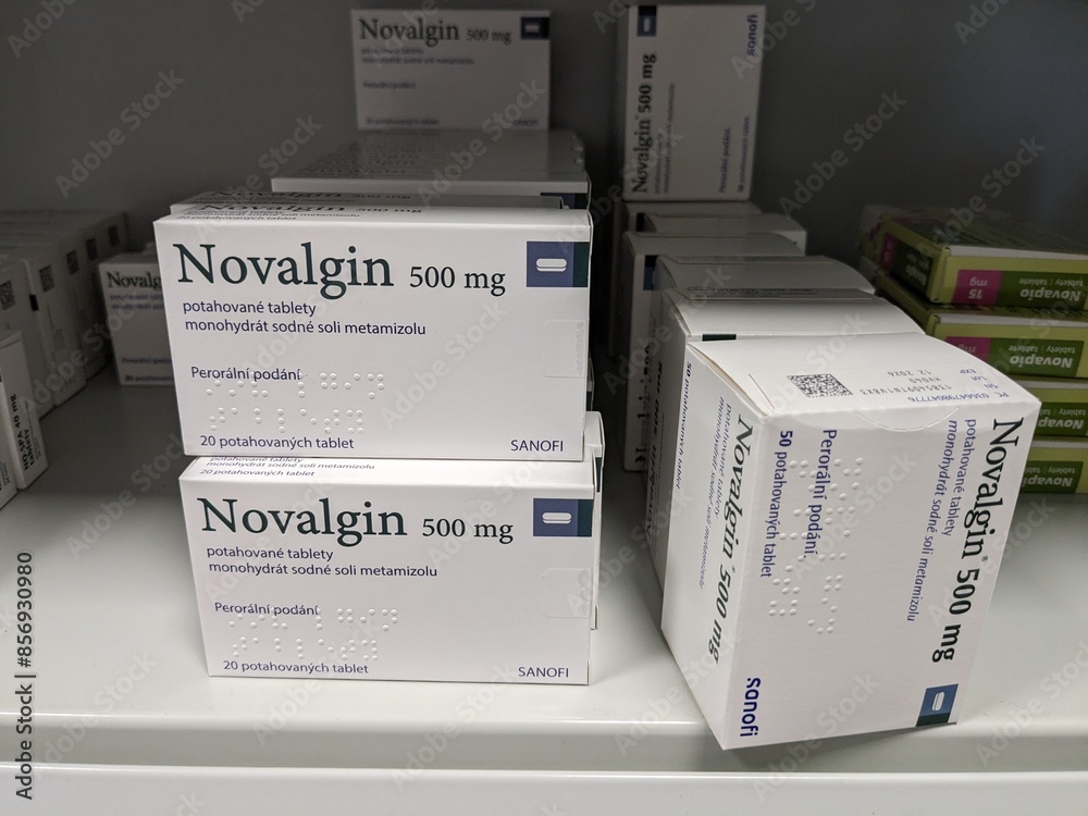 Foto de Stock Prague,Czech republic-June 17 2024: NOVALGIN Box of ...