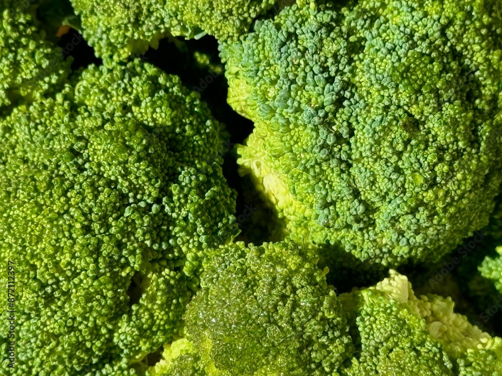 Raw broccoli florets background. Fresh green broccoli food. Diet and ...