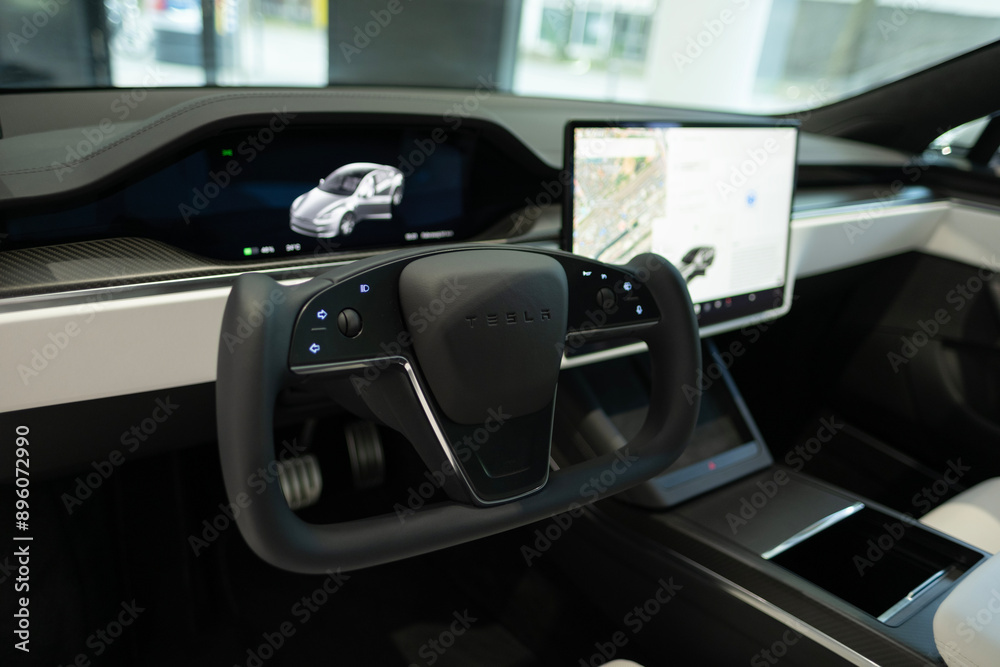 tesla Model S Plaid steering yoke, steering wheel, Turn Signals, Scroll ...