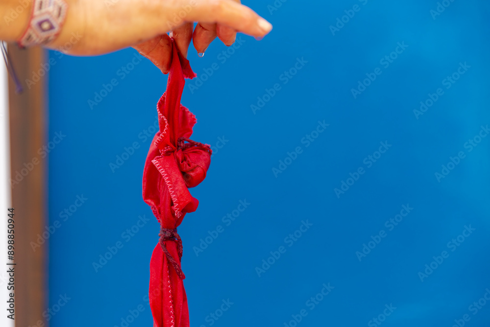 hand dyeing fabrics made from natural dyes,Natural dyeing process of ...