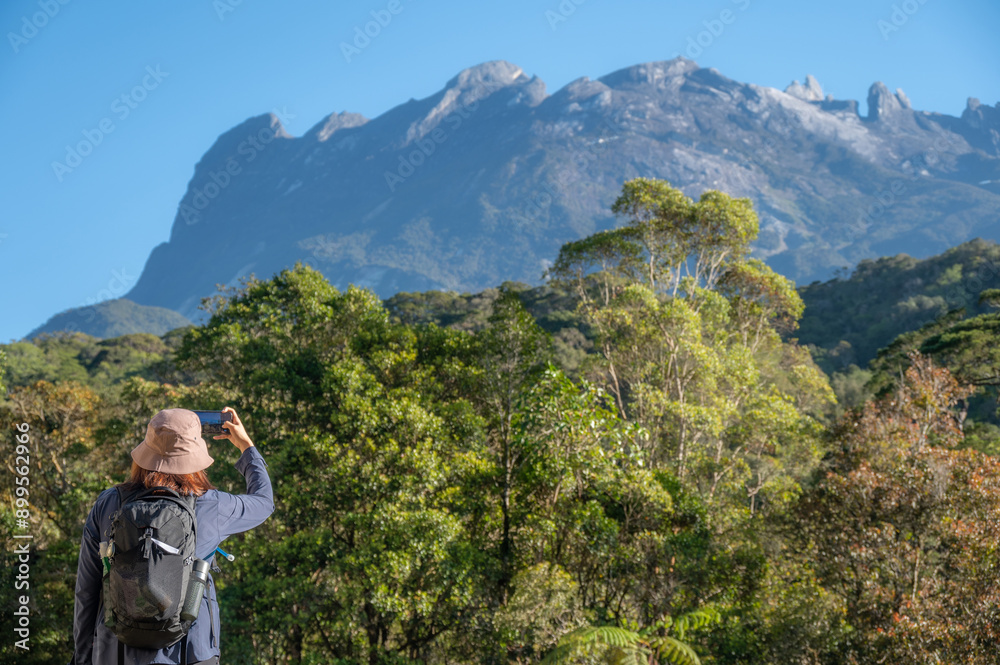 Tourist take a photograph of Mt.Kinabalu the highest mountains in ...