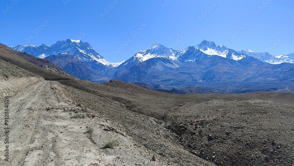 Hiking in Mustang on the Nepali Himalayan side of the Annapurna ...