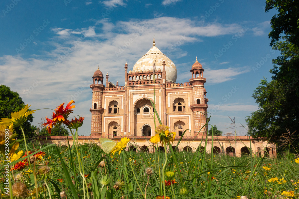 Foto de Stock Sander jung (jang) Tomb in Delhi, India. The tomb is a ...