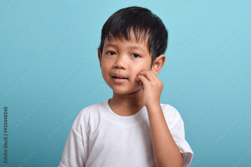 Little Asian boy suffering from toothache. toothache emotions large ...