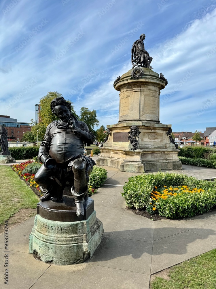 The statue of Falstaff by The Gower Memorial in Bancroft Gardens ...