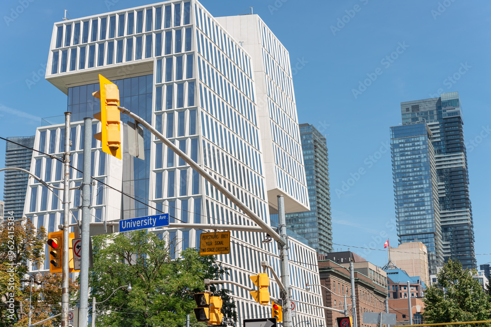 wide view of Schwartz Reisman Innovation Centre Phase 1, designed by ...