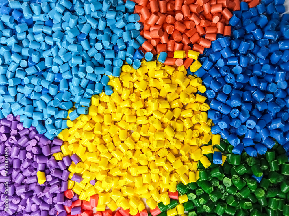 Foto de Stock colorful polymer granules, masterbatch mix color granules ...
