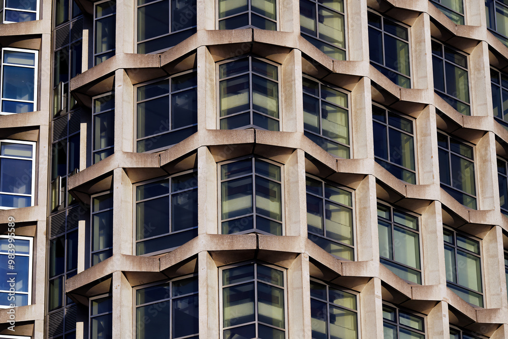 1960s Modernism: Post War Skyscraper, Brutalist Design, Centre Point ...