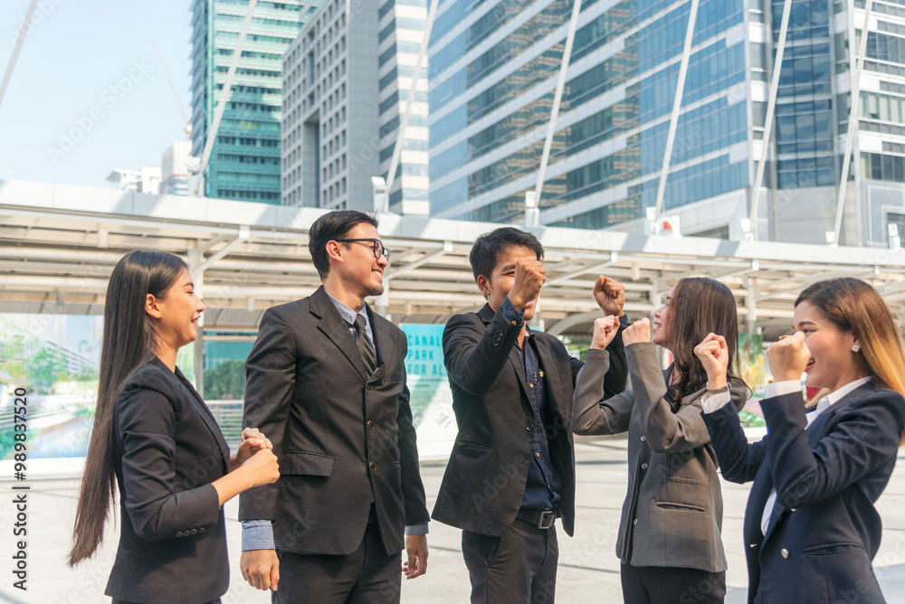 Foto de Stock Diversity Business people partner handshake together in ...