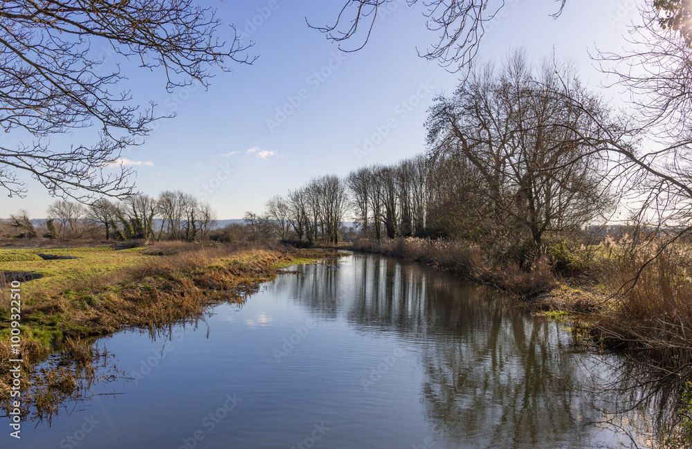 Stroudwater canal looking toward Whitminster from Walk Bridge ...