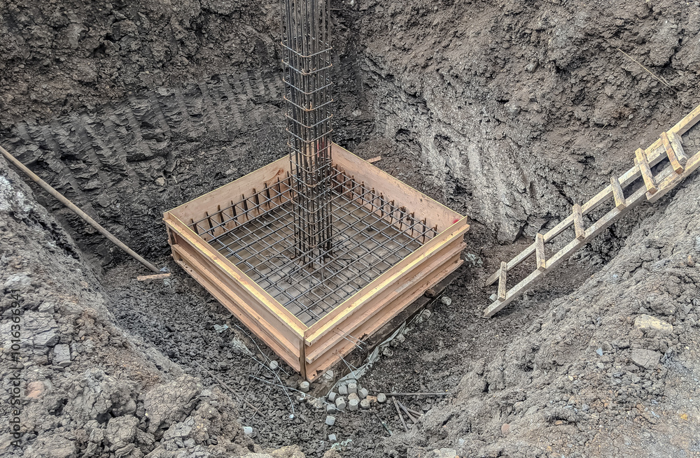 Formwork with reinforcement bar for pad footing. Construction of pad ...