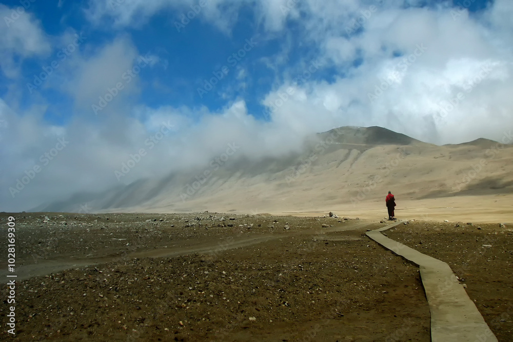 Play of light and shadow on Himalayan mountains beside road to ...