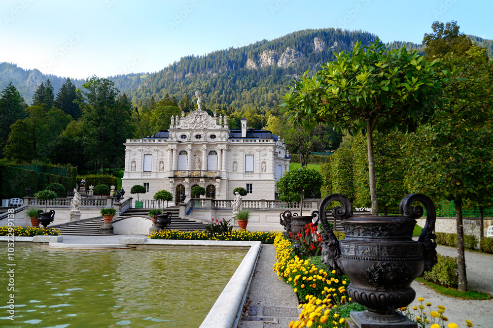 breathtaking Rococo castle Linderhof built by the Bavarian king Ludwig ...