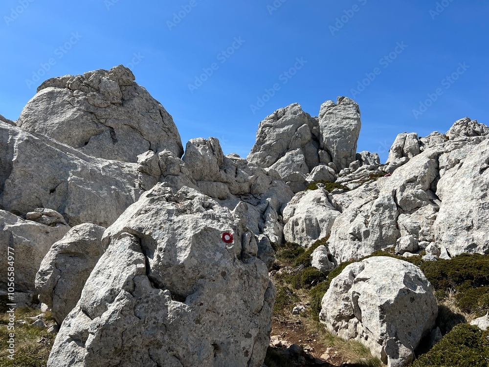 Mountaineering trails on Velebit and towards the top of Tulove grede ...