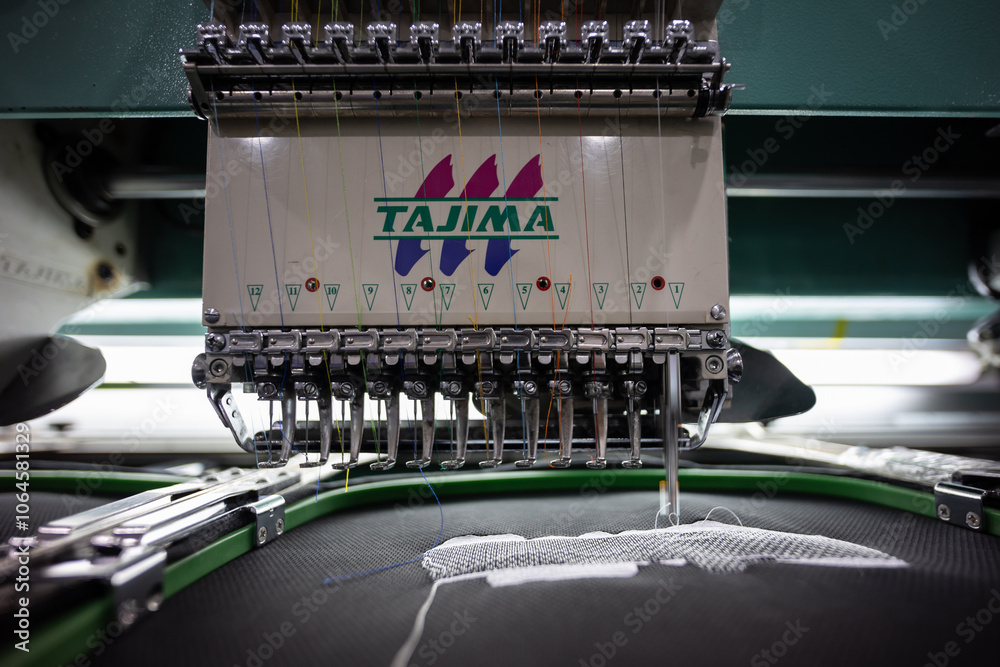 Embroidery machine with 4 head machine and 12 needle color Brand ...