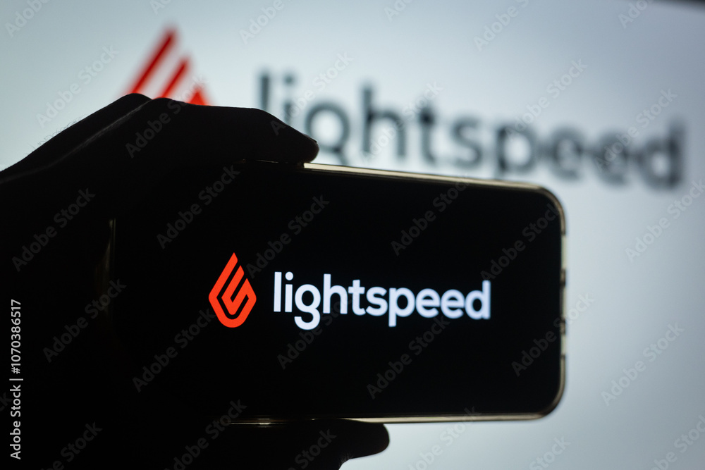 Foto de Stock Silhouette of Hand Holding Phone with Lightspeed (LSPD ...