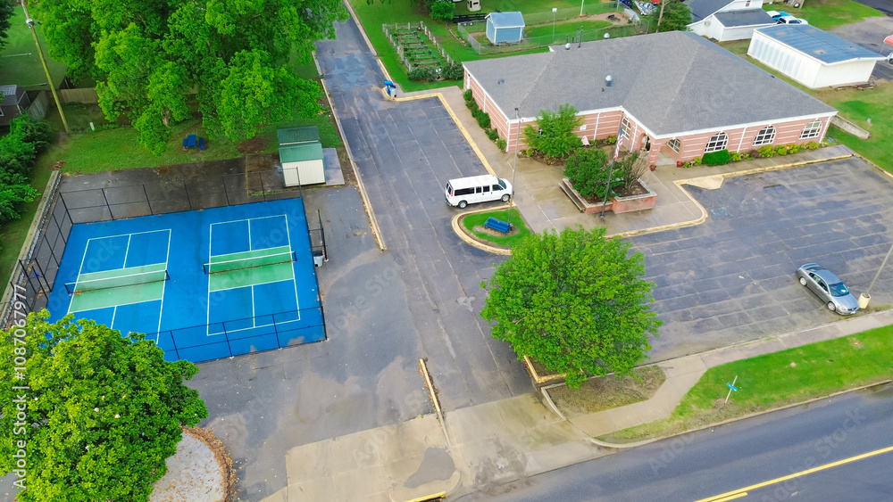 Tennis court in residential neighborhood near historic downtown ...