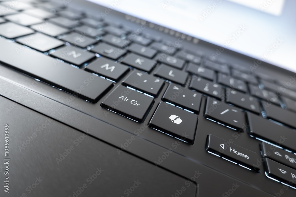 Microsoft Copilot AI key on laptop keyboard accessing Windows 11 ...