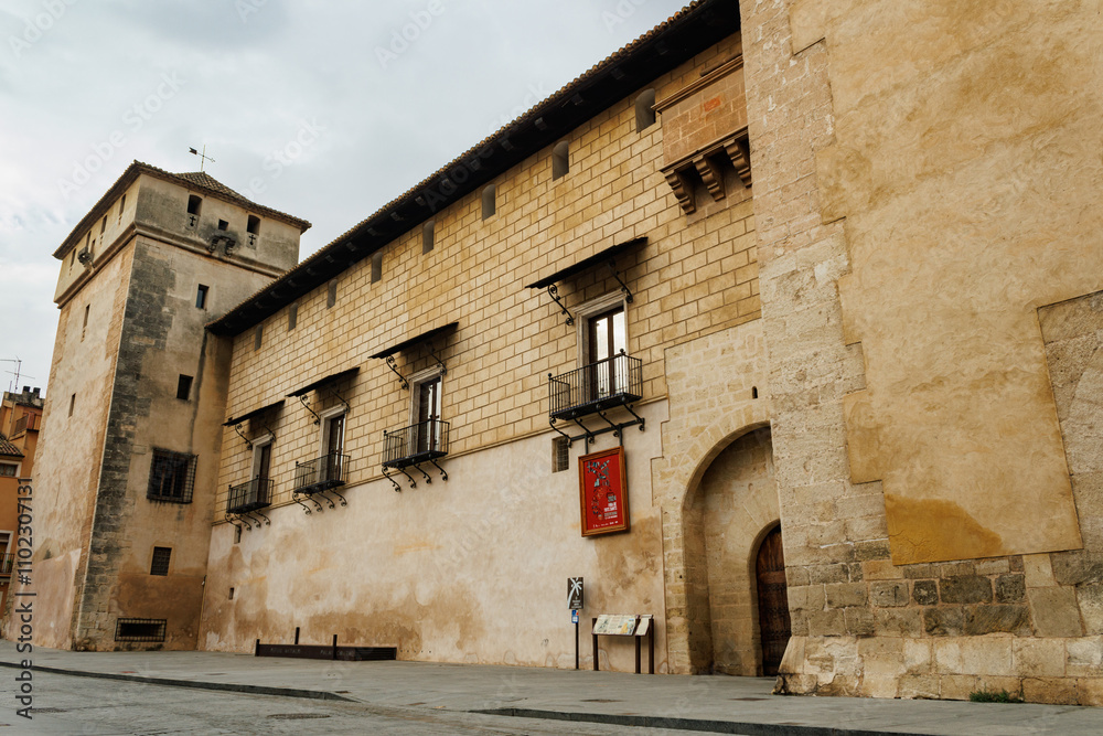 Fachada del palacio condal de Cocentaina, Patrimonio histórico de ...