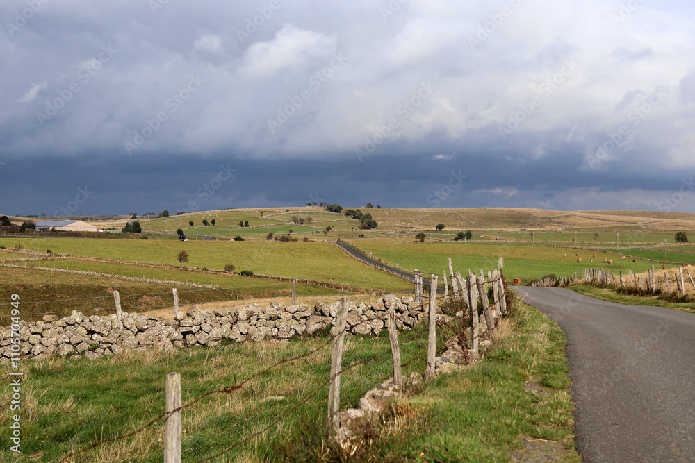 Promenade dans la belle campagne française Stock Photo | Adobe Stock