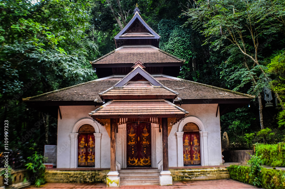 Chapel, Architecture Lanna, Symbols of Buddhism at Pha Lat Temple ...