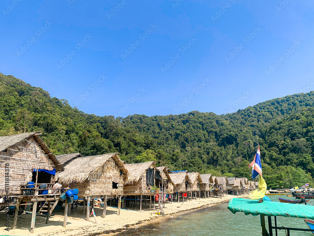 Moken people's village, souvenir shops, houses along the beach in Surin ...