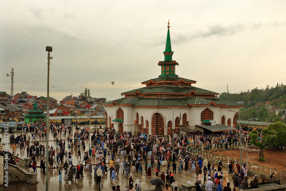Sheikh ul Alam (R.A) shrine Charar-e-Sharief Budgam Kashmir. Sufi Saint ...