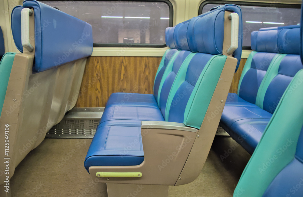 Foto de Stock row of seats on metro north train (commuter train leather ...