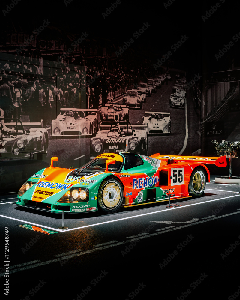 Foto de Stock FUJI, JAPAN - 23 NOVEMBER 2024: ON DISLPAY AT THE FUJI ...