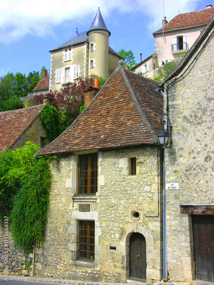 Foto de Stock Historic house on the Rue Du Pont in Angles sur l'Anglin ...