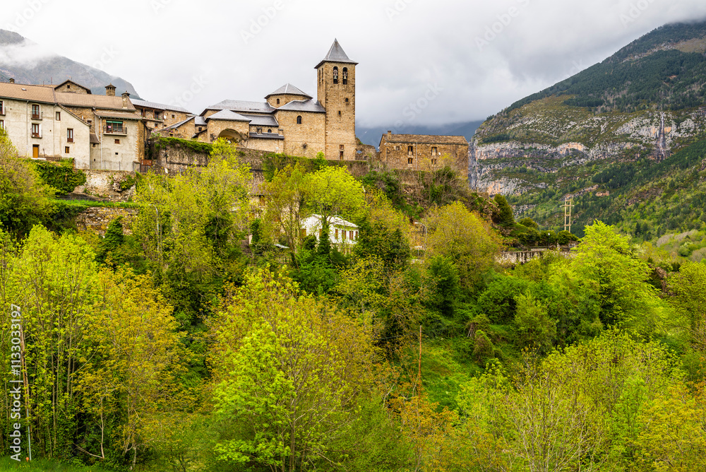 From Ordesa National Park to Torla - Torla and surroundings. Pyrenees ...