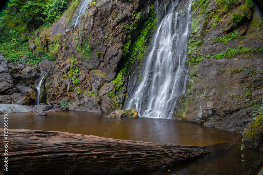 Khlong Lan Waterfall is one of the most beautiful and grand waterfalls ...