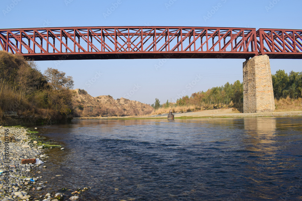 steel railway bridge, Barrage is a barrage on the Indus River between ...