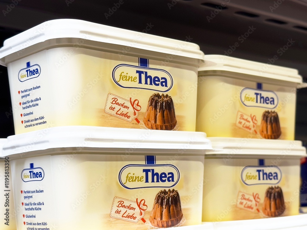 Feine thea margarine containers displayed on grocery store shelf Stock ...
