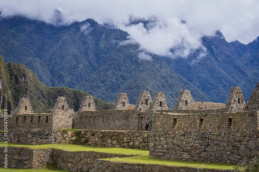 Foto de Stock Una mirada detallada al interior de Machu Picchu, una de ...