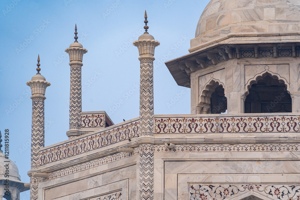 India. Uttar Pradesh state. Agra. Taj Mahal. White marble mausoleum ...