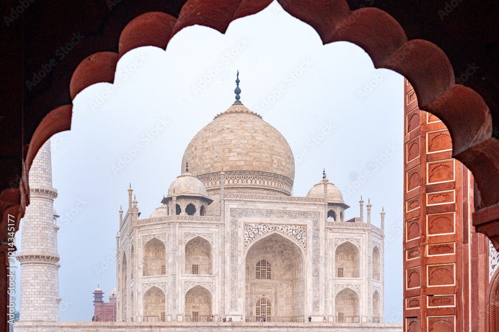 India. Uttar Pradesh state. Agra. Taj Mahal. White marble mausoleum ...