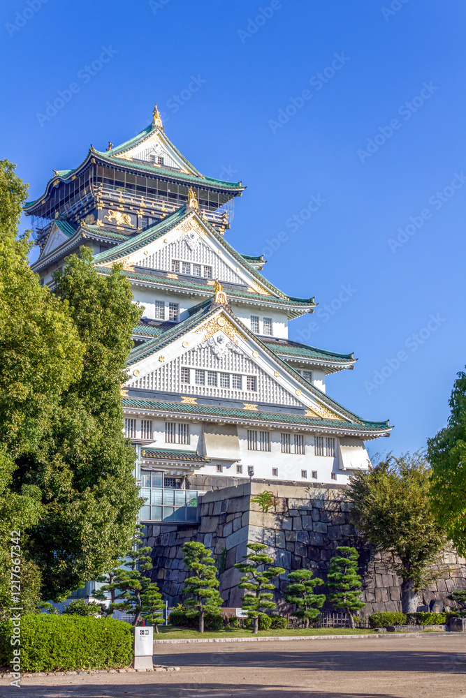 Osaka, Japan - November 10, 2024: The Osaka Castle side view in Osaka ...