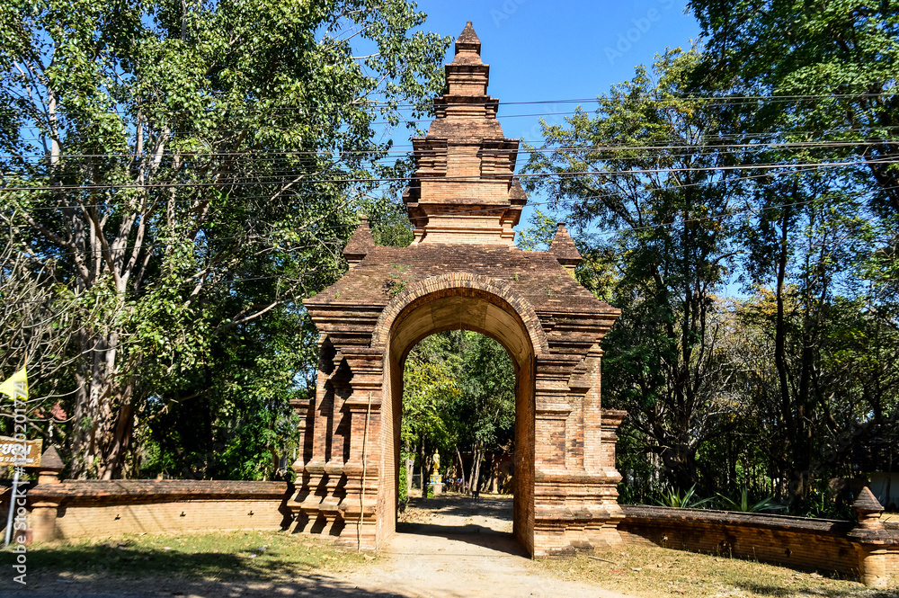 Old Chapel Door, Lanna Architecture, Symbols of Buddhism, South East ...
