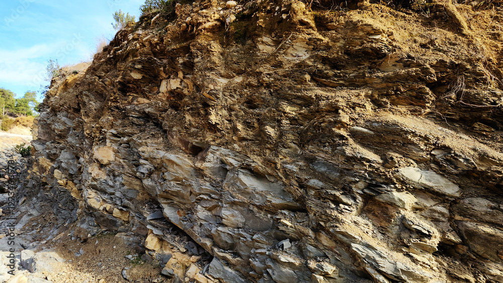 layers of the Upper Jurassic and Lower Cretaceous depict flysch rocks ...