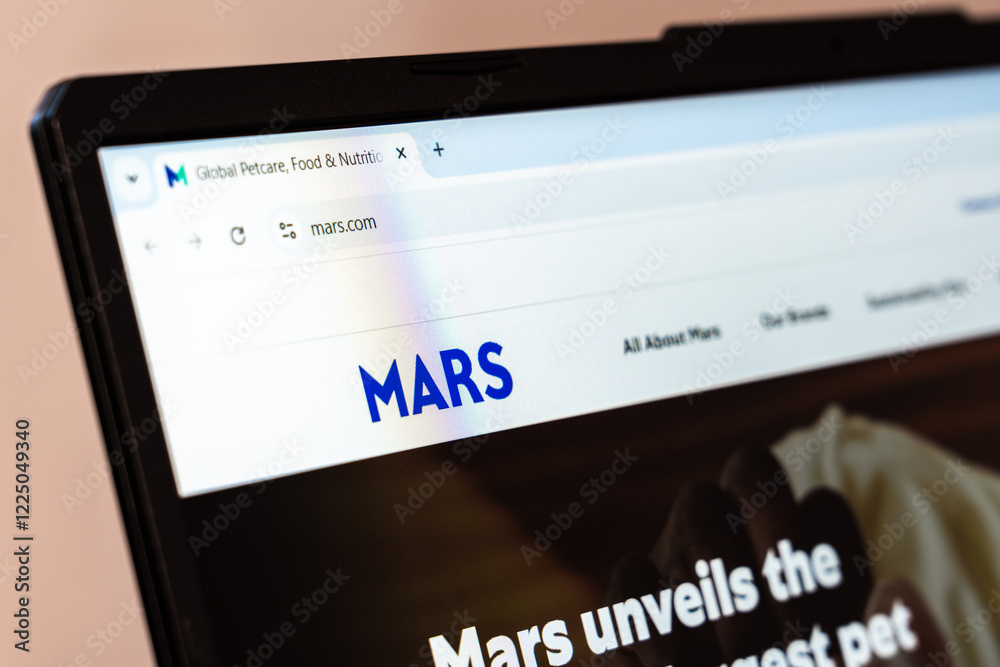 Foto de Stock New York, USA - January 26, 2025: Mars website homepage displaying logo and global ...