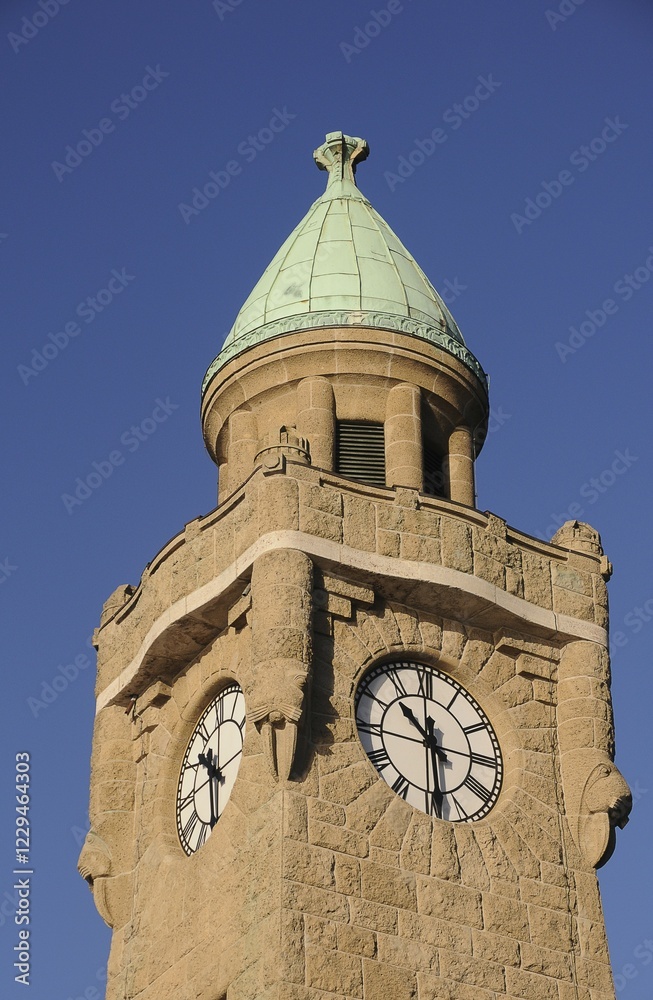Clock tower at the Landungsbruecken, St. Pauli landing bridges, Port of ...