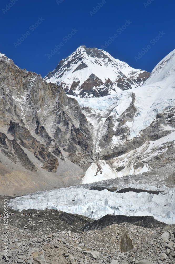 Mount Everest and the Khumbu Icefall Glacier as seen from the valley on ...