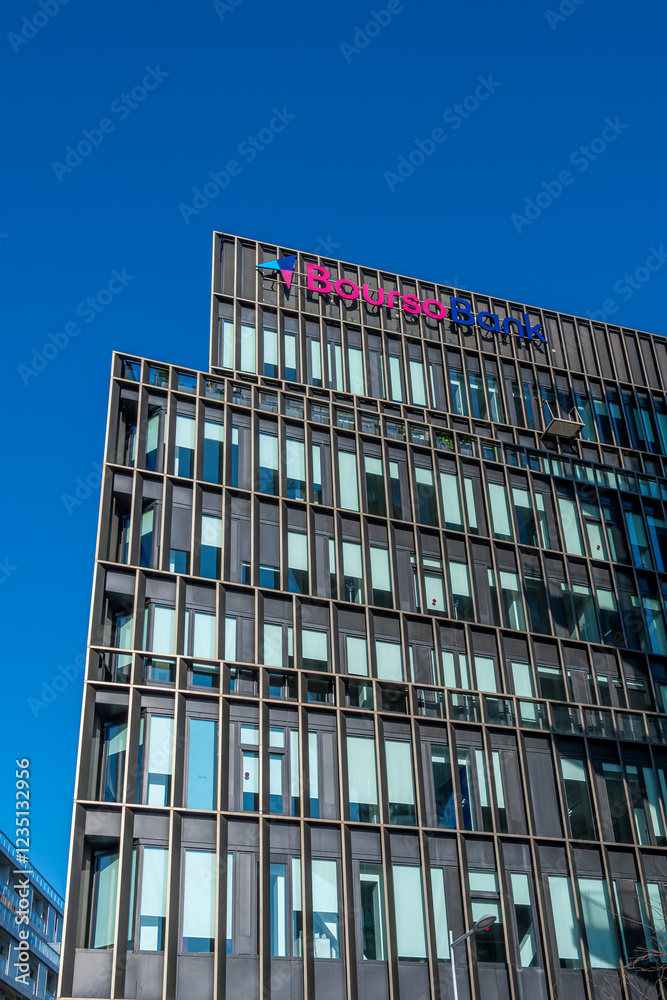 Boulogne-Billancourt, France - 1er février 2025: Vue extérieure du ...