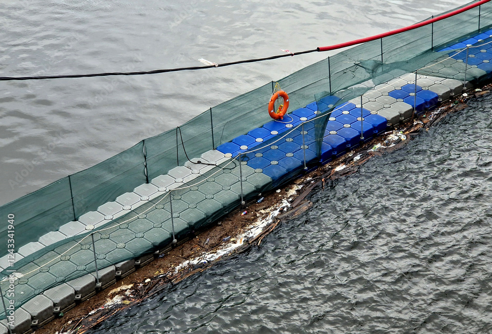 Modular floating dock type of docking structure built using floating ... Modular floating dock type of docking structure built using floating ...